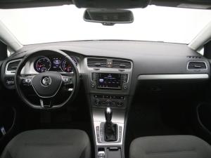 Volkswagen Golf 2015 in Vilnius, with an engine capacity of 1.60 L and mileage of 249 thousand km for 7299 €, photo 3 on AUTOMOTO.COM.LV