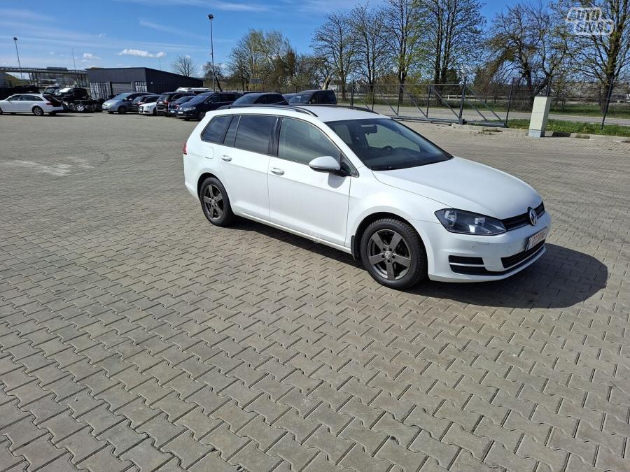 Volkswagen Golf 2015 in Kaunas, with an engine capacity of 1.60 L and mileage of 320 thousand km for 5900 €, photo 1 on AUTOMOTO.COM.LV