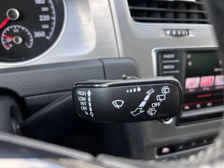 Volkswagen Golf 2016 Rīga, ar dzinēja tilpumu 1.40 L un nobraukumu 212 tūkst. km par 7950 €, foto 20 vietnē AUTOMOTO.COM.LV