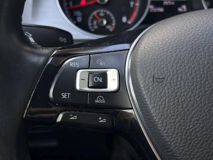 Volkswagen Golf 2016 Rīga, ar dzinēja tilpumu 1.40 L un nobraukumu 212 tūkst. km par 7950 €, foto 23 vietnē AUTOMOTO.COM.LV