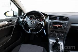 Volkswagen Golf 2016 in Riga, with an engine capacity of 1.60 L and mileage of 221 thousand km for 5950 €, photo 10 on AUTOMOTO.COM.LV