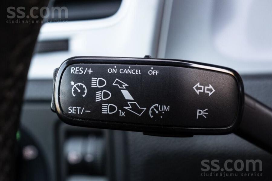 Volkswagen Golf 2016 in Riga, with an engine capacity of 1.60 L and mileage of 221 thousand km for 5950 €, photo 16 on AUTOMOTO.COM.LV