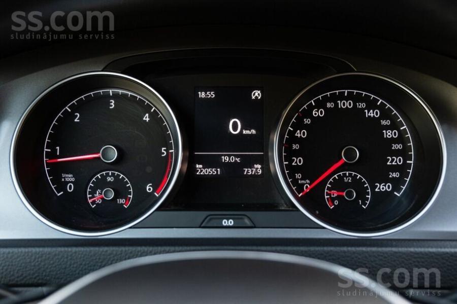 Volkswagen Golf 2016 in Riga, with an engine capacity of 1.60 L and mileage of 221 thousand km for 5950 €, photo 17 on AUTOMOTO.COM.LV