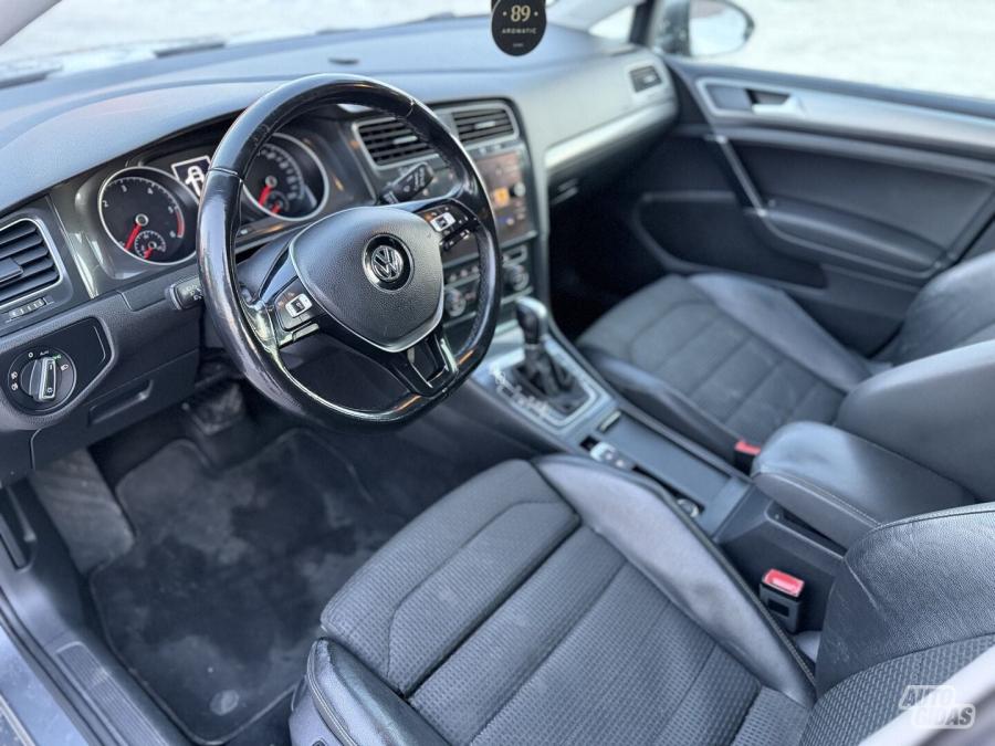 Volkswagen Golf 2017 in Vilnius, with an engine capacity of 1.60 L and mileage of 285 thousand km for 7600 €, photo 12 on AUTOMOTO.COM.LV