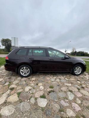 Volkswagen Golf 2017 in Jelgava, with an engine capacity of 1.60 L and mileage of 204 thousand km for 7500 €, photo 3 on AUTOMOTO.COM.LV