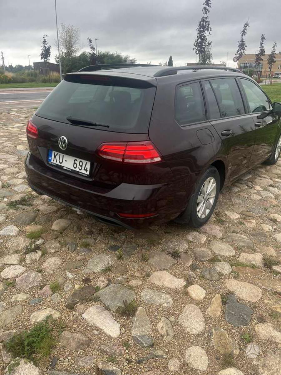 Volkswagen Golf 2017 in Jelgava, with an engine capacity of 1.60 L and mileage of 204 thousand km for 7500 €, photo 4 on AUTOMOTO.COM.LV