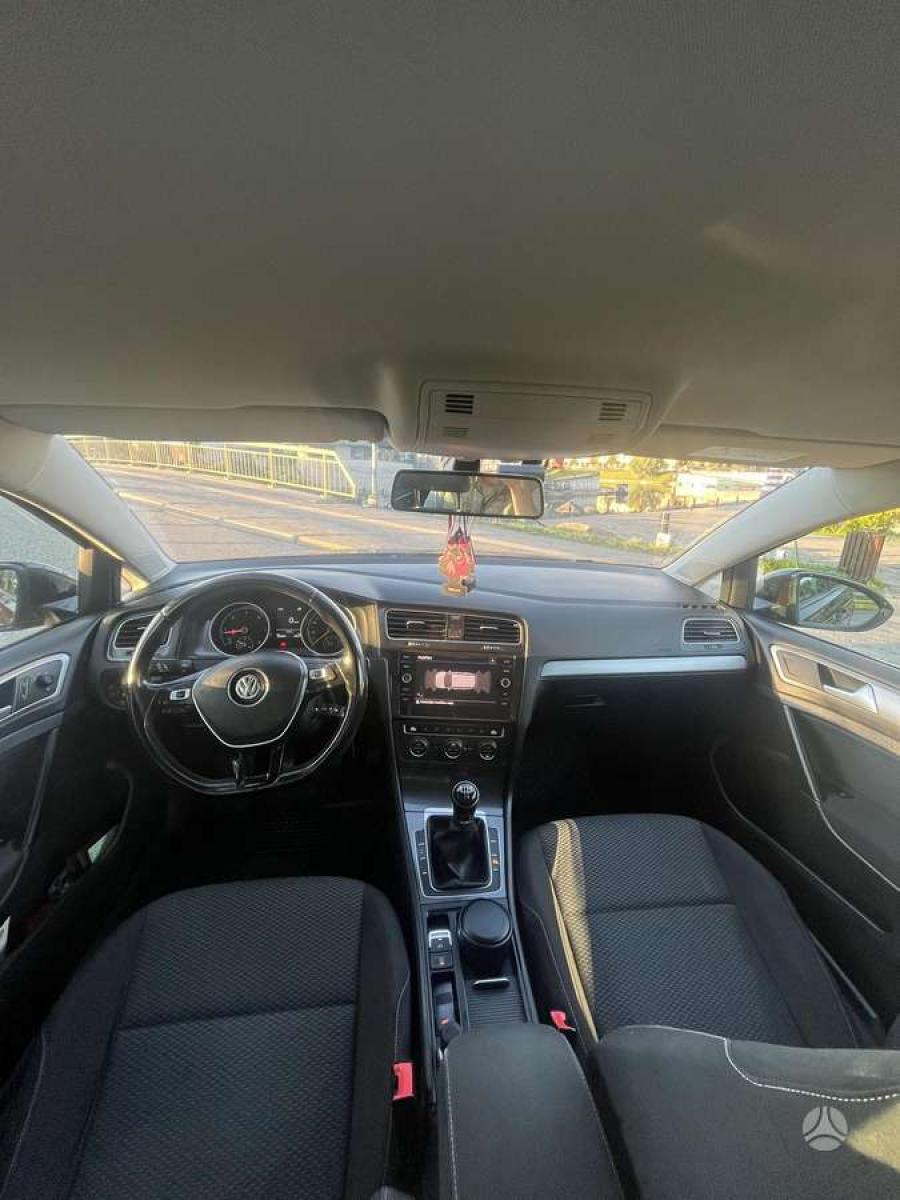 Volkswagen Golf 2017 in Jelgava, with an engine capacity of 1.60 L and mileage of 204 thousand km for 7500 €, photo 14 on AUTOMOTO.COM.LV