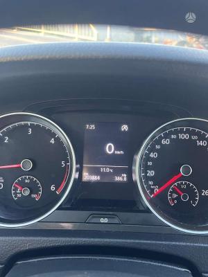 Volkswagen Golf 2017 in Jelgava, with an engine capacity of 1.60 L and mileage of 204 thousand km for 7500 €, photo 15 on AUTOMOTO.COM.LV