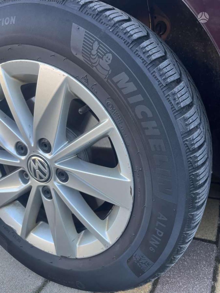 Volkswagen Golf 2017 in Jelgava, with an engine capacity of 1.60 L and mileage of 204 thousand km for 7500 €, photo 24 on AUTOMOTO.COM.LV