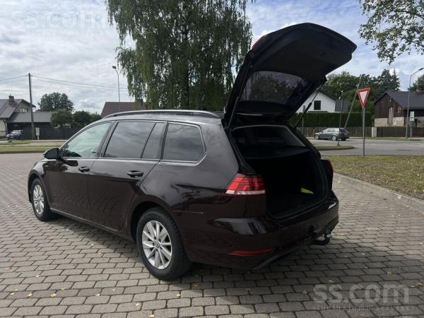 Volkswagen Golf 2018 in Jelgava, with an engine capacity of 1.60 L and mileage of 26 thousand km for 7400 €, photo 3 on AUTOMOTO.COM.LV