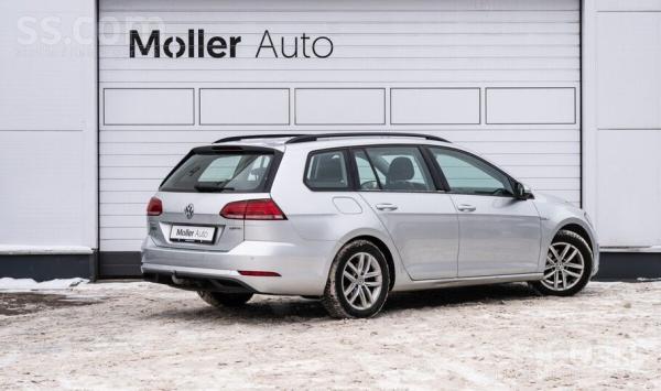 Volkswagen Golf 2019 in Riga, with an engine capacity of 1.50 L and mileage of 131 thousand km for 11900 €, photo 3 on AUTOMOTO.COM.LV