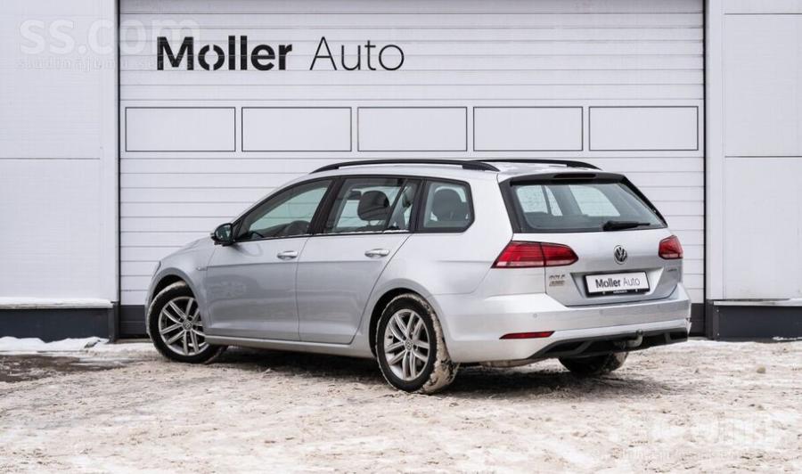 Volkswagen Golf 2019 in Riga, with an engine capacity of 1.50 L and mileage of 131 thousand km for 11900 €, photo 4 on AUTOMOTO.COM.LV