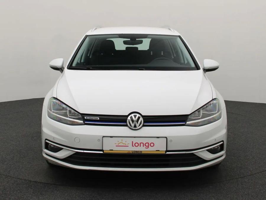 Volkswagen Golf 2019 in Vilnius, with an engine capacity of 1.50 L and mileage of 161 thousand km for 10899 €, photo 4 on AUTOMOTO.COM.LV