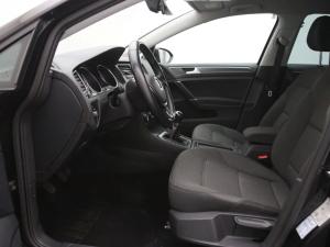 Volkswagen Golf 2019 in Vilnius, with an engine capacity of 1.60 L and mileage of 185 thousand km for 9999 €, photo 5 on AUTOMOTO.COM.LV