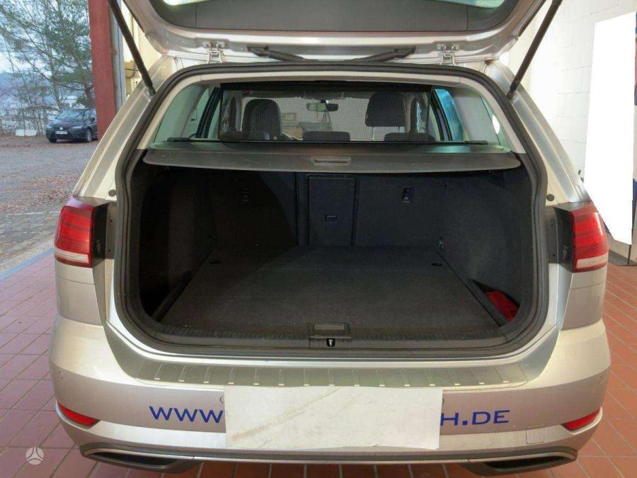 Volkswagen Golf 2020 in Vilnius, with an engine capacity of 1.60 L and mileage of 162 thousand km for 11979 €, photo 12 on AUTOMOTO.COM.LV
