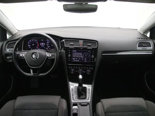 Volkswagen Golf 2020 in Vilnius, with an engine capacity of 1.50 L and mileage of 178 thousand km for 13199 €, photo 2 on AUTOMOTO.COM.LV