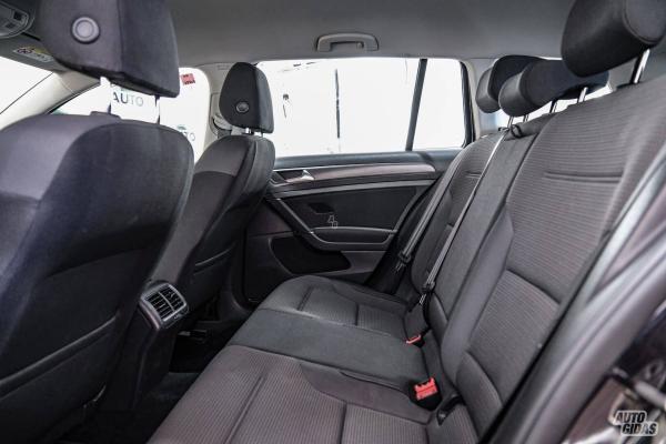Volkswagen Golf 2020 in Kaunas, with an engine capacity of 1.00 L and mileage of 194 thousand km for 9490 €, photo 9 on AUTOMOTO.COM.LV