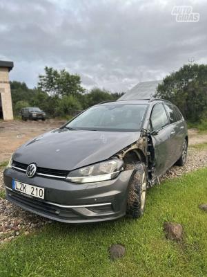 Volkswagen Golf 2020 in Vilnius, with an engine capacity of 2.00 L and mileage of 296 thousand km for 4300 €, photo 6 on AUTOMOTO.COM.LV