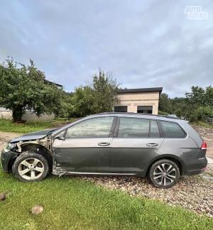 Volkswagen Golf 2020 in Vilnius, with an engine capacity of 2.00 L and mileage of 296 thousand km for 4300 €, photo 7 on AUTOMOTO.COM.LV