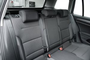 Volkswagen Golf 2020 in Riga, with an engine capacity of 1.50 L and mileage of 147 thousand km for 12900 €, photo 9 on AUTOMOTO.COM.LV