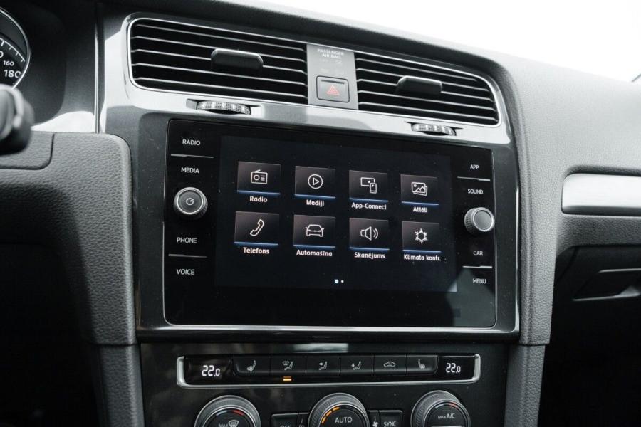 Volkswagen Golf 2020 in Riga, with an engine capacity of 1.50 L and mileage of 147 thousand km for 12900 €, photo 16 on AUTOMOTO.COM.LV