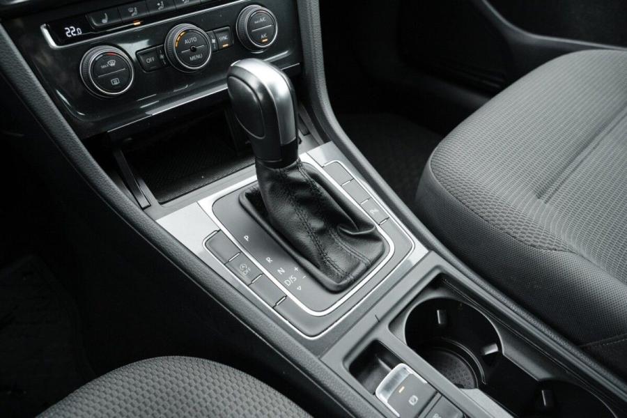 Volkswagen Golf 2020 Rīga, ar dzinēja tilpumu 1.50 L un nobraukumu 147 tūkst. km par 12900 €, foto 13 vietnē AUTOMOTO.COM.LV