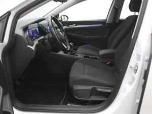Volkswagen Golf 2022 in Vilnius, with an engine capacity of 2.00 L and mileage of 148 thousand km for 16399 €, photo 5 on AUTOMOTO.COM.LV