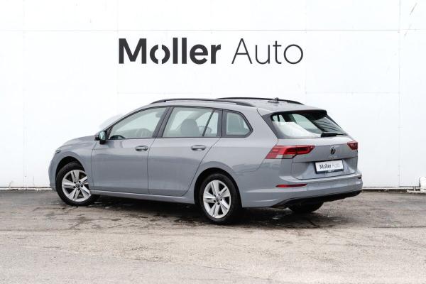 Volkswagen Golf 2022 in Riga, with an engine capacity of 1.50 L and mileage of 135 thousand km for 15850 €, photo 2 on AUTOMOTO.COM.LV