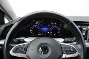 Volkswagen Golf 2022 in Riga, with an engine capacity of 1.50 L and mileage of 135 thousand km for 15850 €, photo 13 on AUTOMOTO.COM.LV