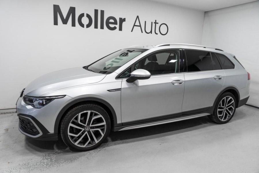 Volkswagen Golf 2023 Viļņa, ar dzinēja tilpumu 2.00 L un nobraukumu 160 tūkst. km par 21900 €, foto 5 vietnē AUTOMOTO.COM.LV