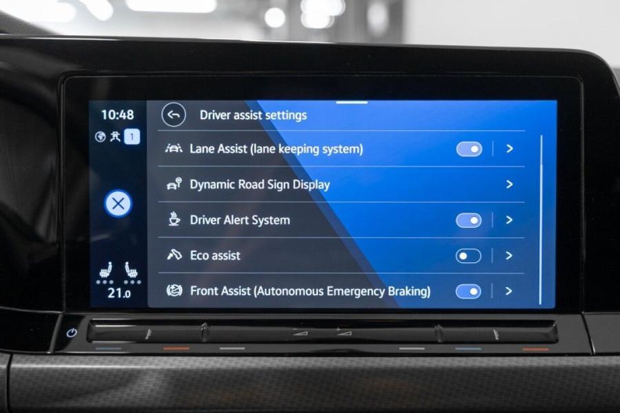 Volkswagen Golf 2023 Viļņa, ar dzinēja tilpumu 2.00 L un nobraukumu 160 tūkst. km par 21900 €, foto 18 vietnē AUTOMOTO.COM.LV