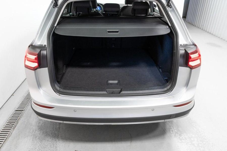 Volkswagen Golf 2023 Viļņa, ar dzinēja tilpumu 2.00 L un nobraukumu 160 tūkst. km par 21900 €, foto 26 vietnē AUTOMOTO.COM.LV