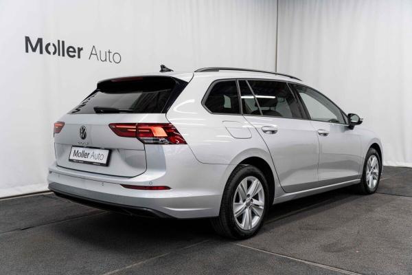 Volkswagen Golf 2023 in Tallinn, with an engine capacity of 2.00 L and mileage of 177 thousand km for 16900 €, photo 6 on AUTOMOTO.COM.LV