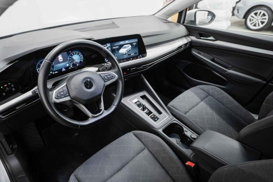 Volkswagen Golf 2023 Tallina, ar dzinēja tilpumu 2.00 L un nobraukumu 177 tūkst. km par 16900 €, foto 9 vietnē AUTOMOTO.COM.LV