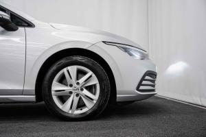 Volkswagen Golf 2023 Tallina, ar dzinēja tilpumu 2.00 L un nobraukumu 177 tūkst. km par 16900 €, foto 17 vietnē AUTOMOTO.COM.LV