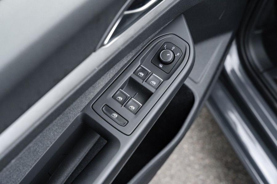 Volkswagen Golf 2024 Rīga, ar dzinēja tilpumu 1.50 L un nobraukumu 112 tūkst. km par 19400 €, foto 10 vietnē AUTOMOTO.COM.LV