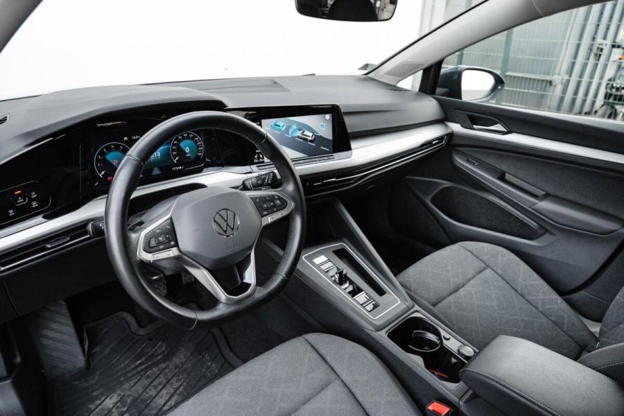Volkswagen Golf 2024 Rīga, ar dzinēja tilpumu 1.50 L un nobraukumu 112 tūkst. km par 19400 €, foto 24 vietnē AUTOMOTO.COM.LV