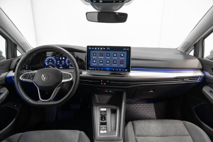 Volkswagen Golf 2025 Viļņa, ar dzinēja tilpumu 1.50 L un nobraukumu 25 tūkst. km par 23500 €, foto 12 vietnē AUTOMOTO.COM.LV