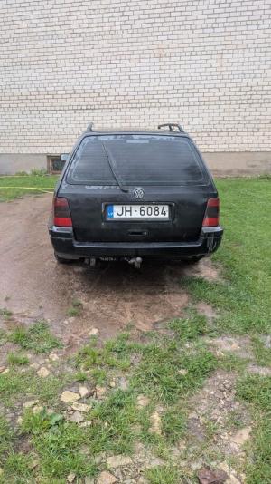 Black Volkswagen golf-variant 1996 in Riga, with an engine capacity of 1.90 L and mileage of 459 thousand km for 790 €, photo 4 on AUTOMOTO.COM.LV