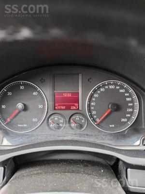 Black Volkswagen golf-variant 2008 in Talsi, with an engine capacity of 2.00 L and mileage of 478 thousand km for 1100 €, photo 7 on AUTOMOTO.COM.LV