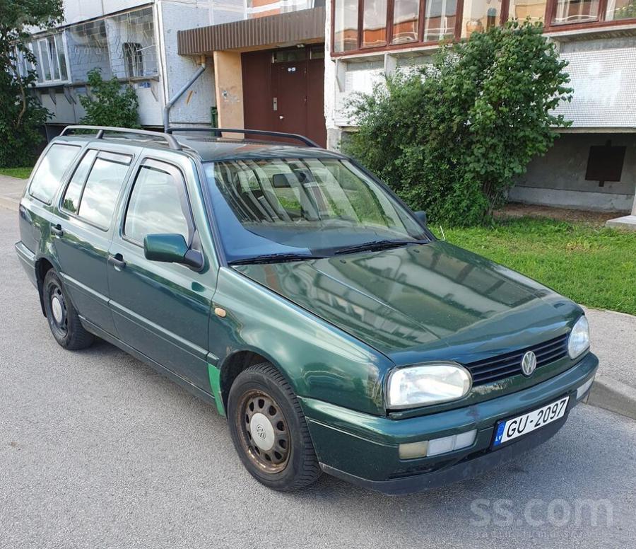 Zaļš Volkswagen golf-variant 1999 Rīga, ar dzinēja tilpumu 1.80 L un nobraukumu 300 tūkst. km par 1250 €, foto 1 vietnē AUTOMOTO.COM.LV