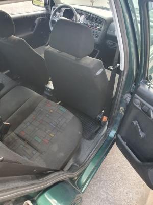 Zaļš Volkswagen golf-variant 1999 Rīga, ar dzinēja tilpumu 1.80 L un nobraukumu 300 tūkst. km par 1250 €, foto 9 vietnē AUTOMOTO.COM.LV