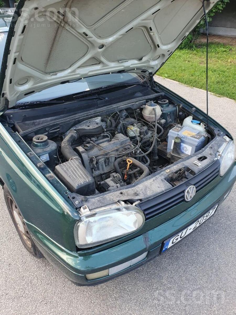 Zaļš Volkswagen golf-variant 1999 Rīga, ar dzinēja tilpumu 1.80 L un nobraukumu 300 tūkst. km par 1250 €, foto 10 vietnē AUTOMOTO.COM.LV