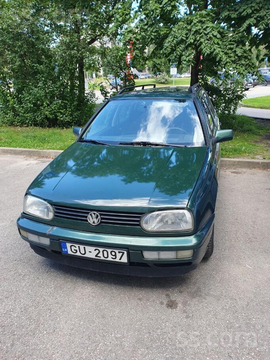 Zaļš Volkswagen golf-variant 1999 Rīga, ar dzinēja tilpumu 1.80 L un nobraukumu 300 tūkst. km par 1250 €, foto 14 vietnē AUTOMOTO.COM.LV