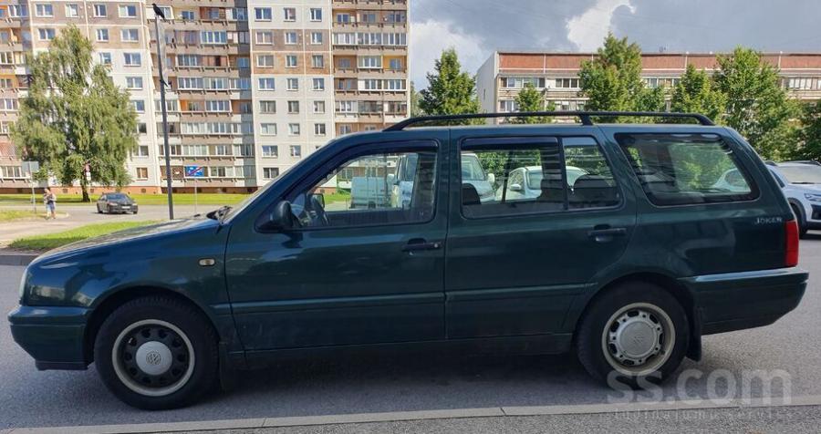 Zaļš Volkswagen golf-variant 1999 Rīga, ar dzinēja tilpumu 1.80 L un nobraukumu 300 tūkst. km par 1250 €, foto 4 vietnē AUTOMOTO.COM.LV