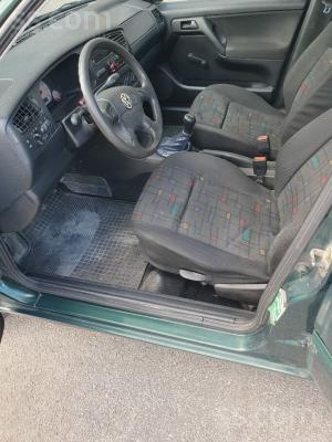 Zaļš Volkswagen golf-variant 1999 Rīga, ar dzinēja tilpumu 1.80 L un nobraukumu 300 tūkst. km par 1250 €, foto 7 vietnē AUTOMOTO.COM.LV