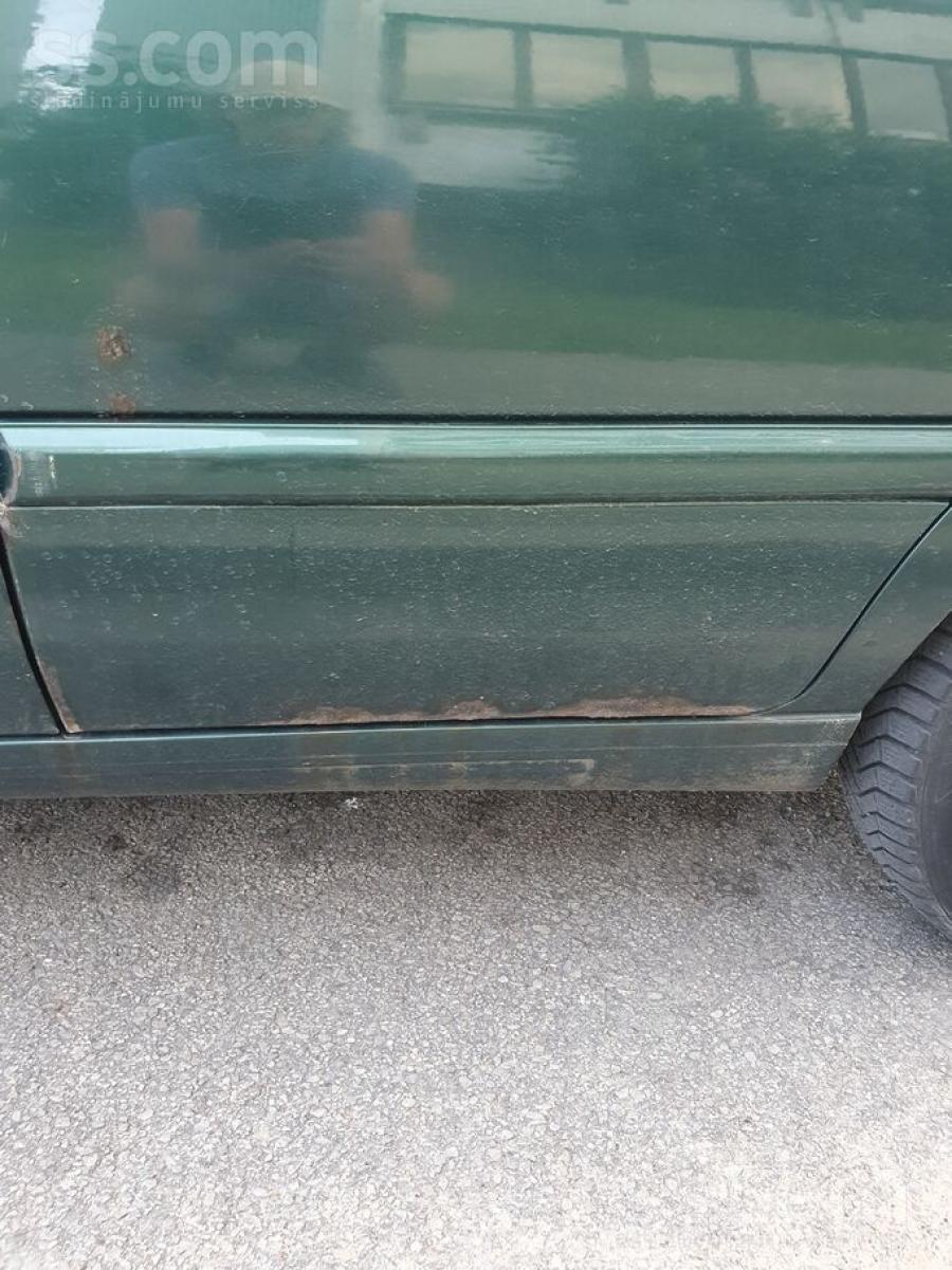 Zaļš Volkswagen golf-variant 1999 Rīga, ar dzinēja tilpumu 1.80 L un nobraukumu 300 tūkst. km par 1250 €, foto 13 vietnē AUTOMOTO.COM.LV