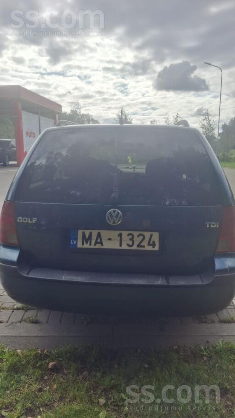 Green Volkswagen golf-variant 2003 in Riga, with an engine capacity of 1.90 L and mileage of 345 thousand km for 700 €, photo 4 on AUTOMOTO.COM.LV