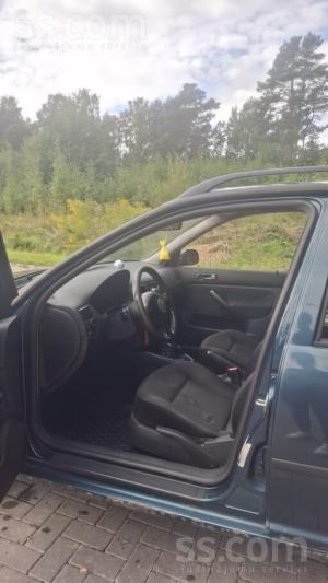 Green Volkswagen golf-variant 2003 in Riga, with an engine capacity of 1.90 L and mileage of 345 thousand km for 700 €, photo 8 on AUTOMOTO.COM.LV