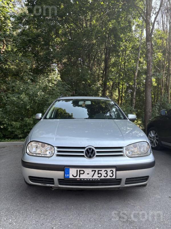 Pelēks Volkswagen golf-variant 2001 Daugavpils, ar dzinēja tilpumu 1.90 L un nobraukumu 496 tūkst. km par 500 €, foto 2 vietnē AUTOMOTO.COM.LV